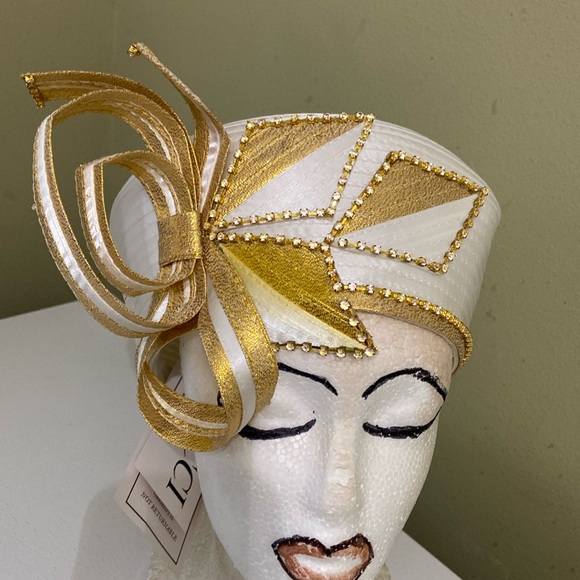 Verucci | Accessories | Nwt Beautiful Church Dress Hat By Verucci ...